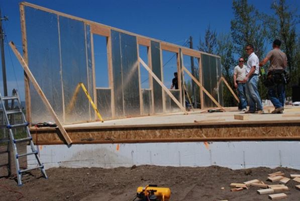 Easy Structural Insulated Panel Build